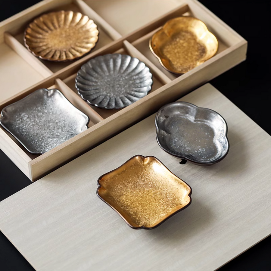 Hasami Ware Toyotsu Handcrafted Gold and Silver Decorated Dessert Plat ...