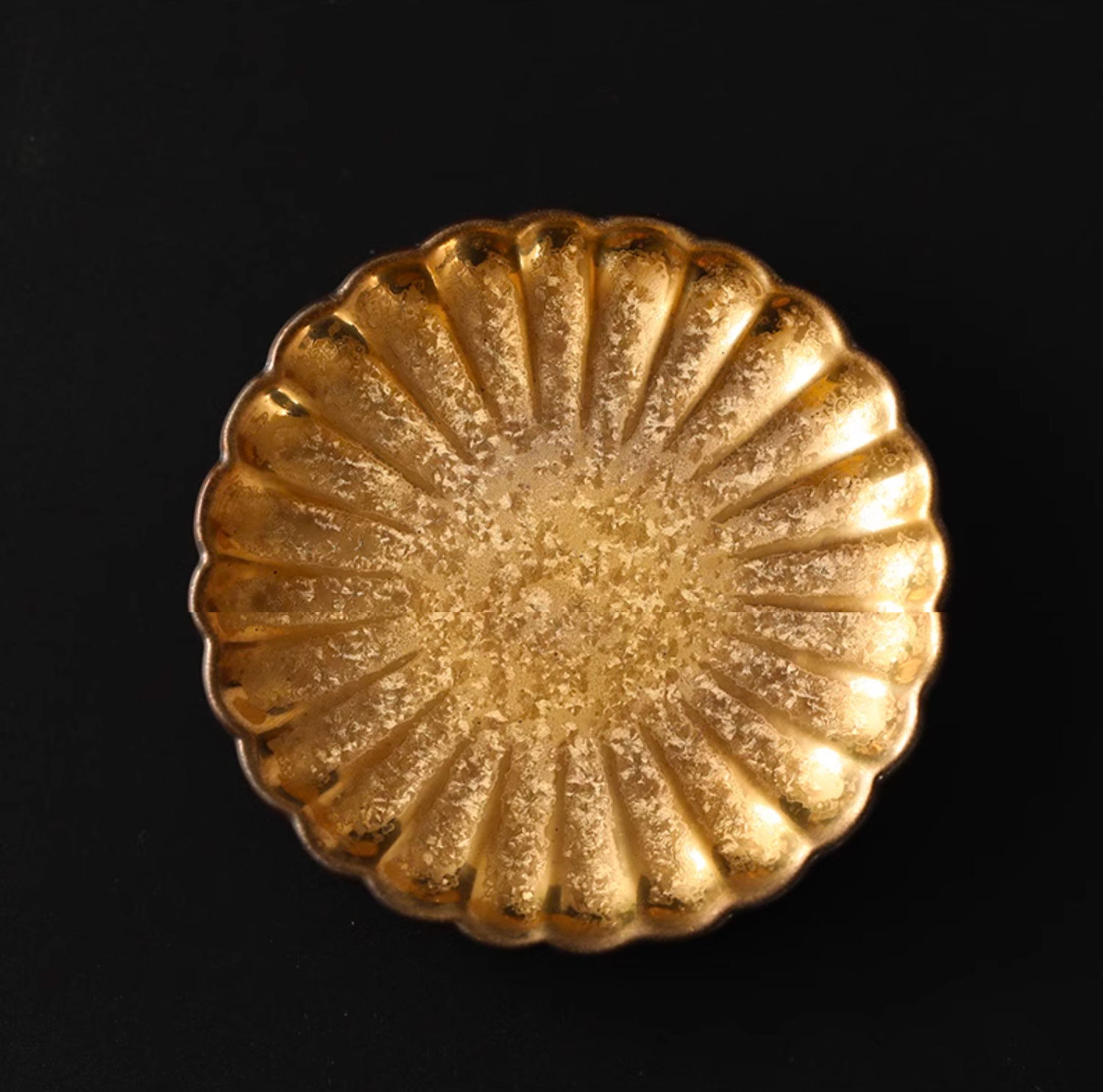 Hasami Ware Toyotsu Handcrafted Gold and Silver Decorated Dessert Plat ...