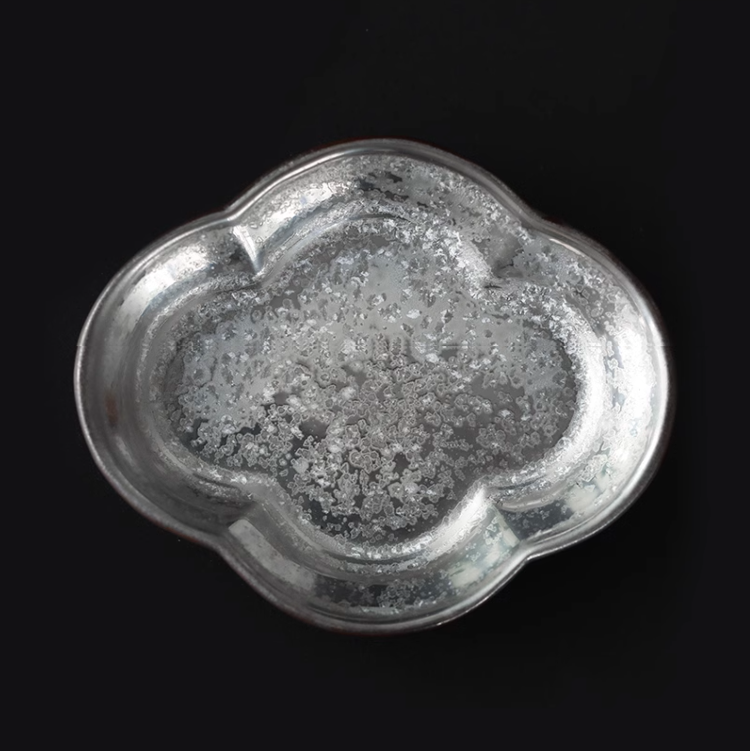 Hasami Ware Toyotsu Handcrafted Gold and Silver Decorated Dessert Plat ...