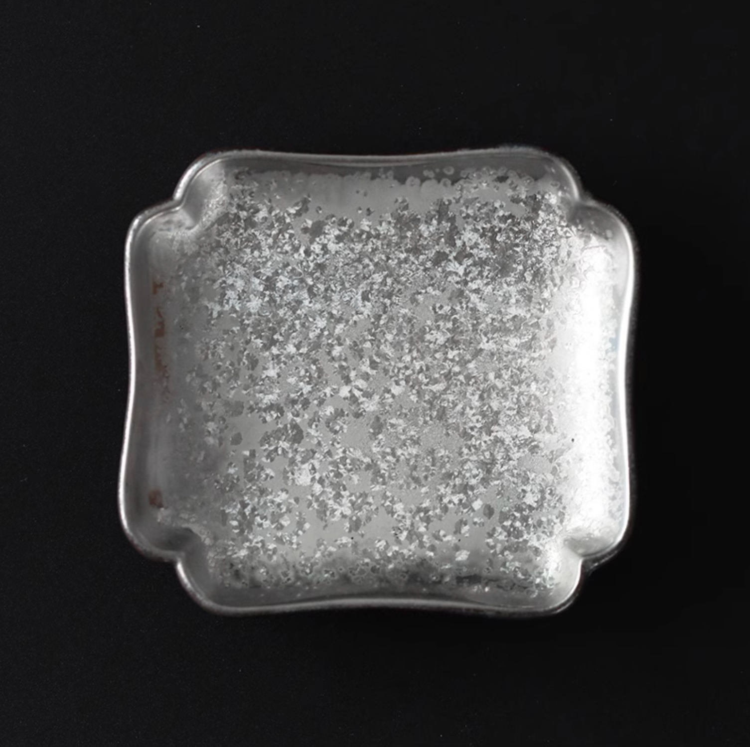 Hasami Ware Toyotsu Handcrafted Gold and Silver Decorated Dessert Plat ...